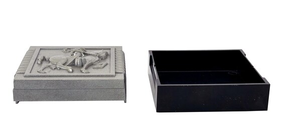 Bakelite Box - Hickok Box - Trinket Box - Armored Kni… - Gem