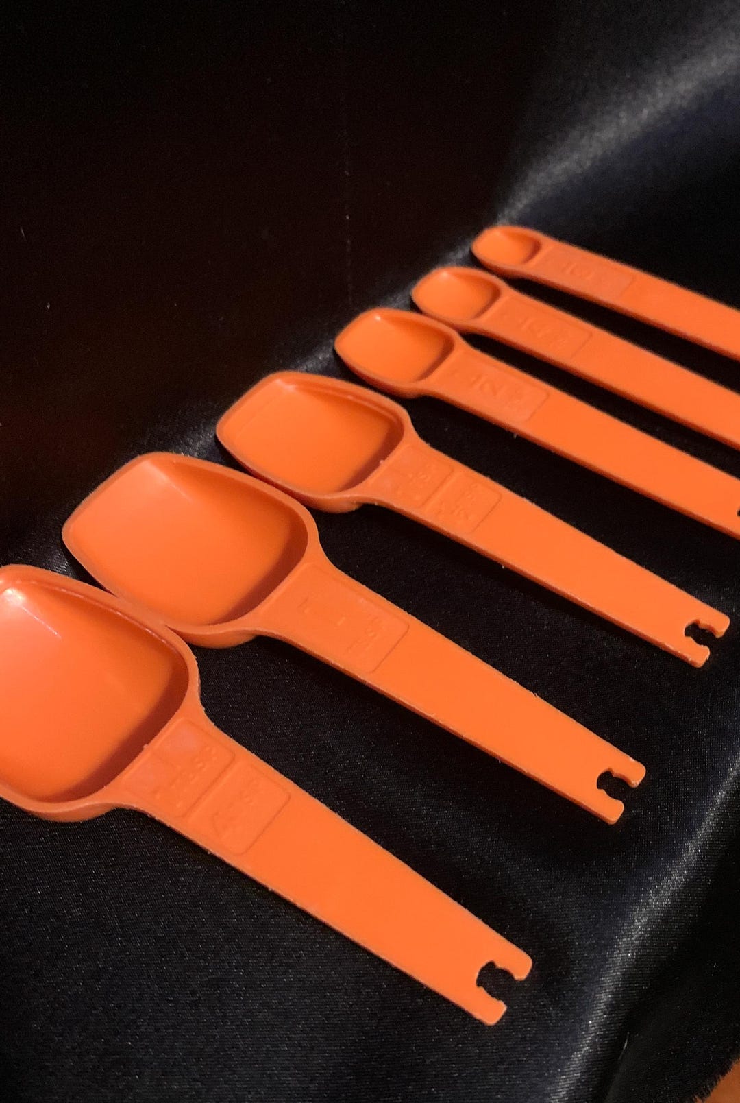 Vintage TUPPERWARE 1970 Orange Measuring Spoons Modern Kitchen - Etsy