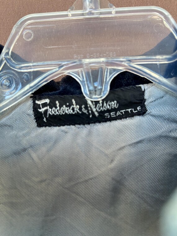 Vintage 1960 Frederick & Nelson Department Store Seat… - Gem