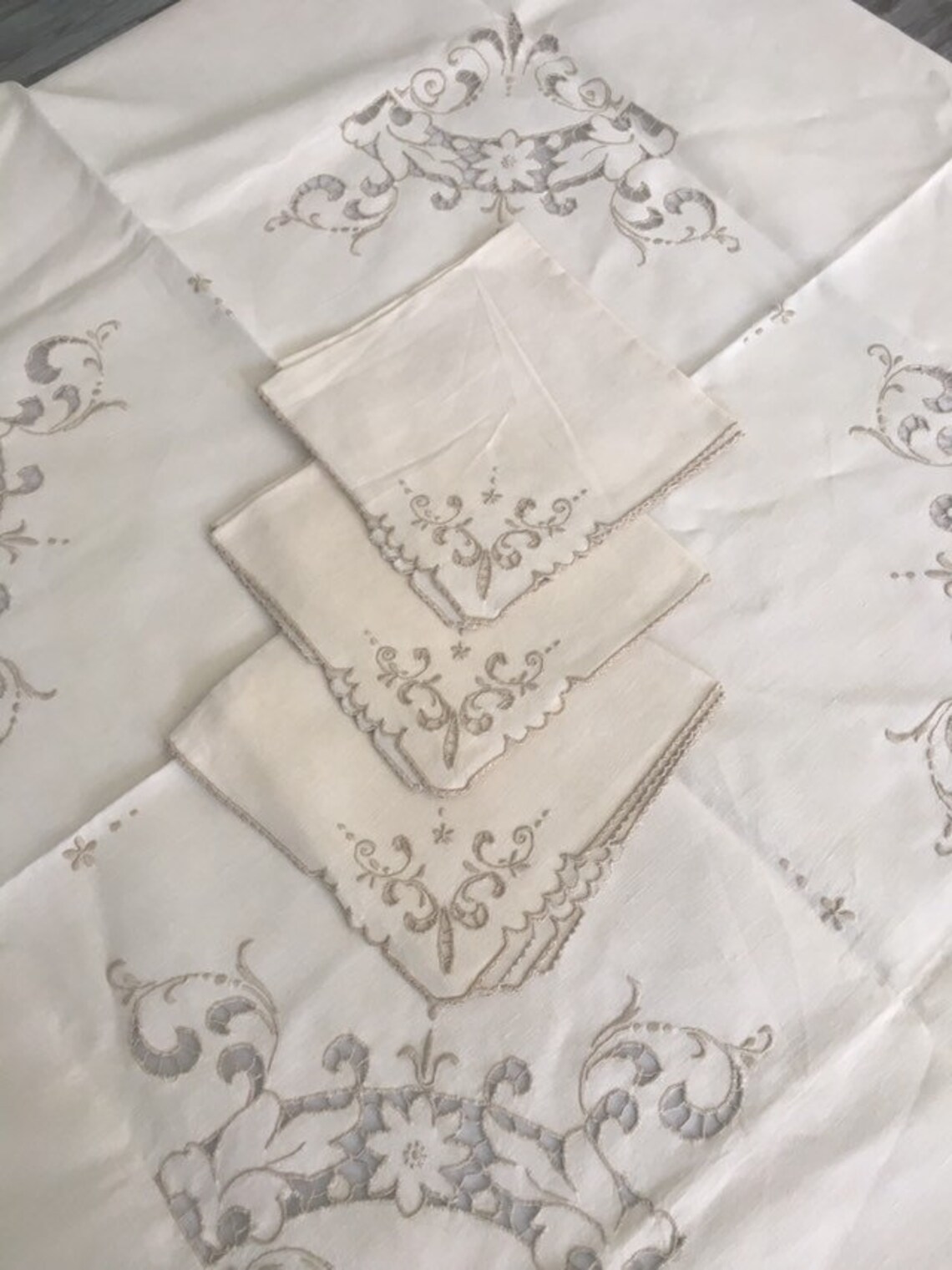 Vintage Madeira Embroidered Cut Work Punto Tagliato Cream Linen ...