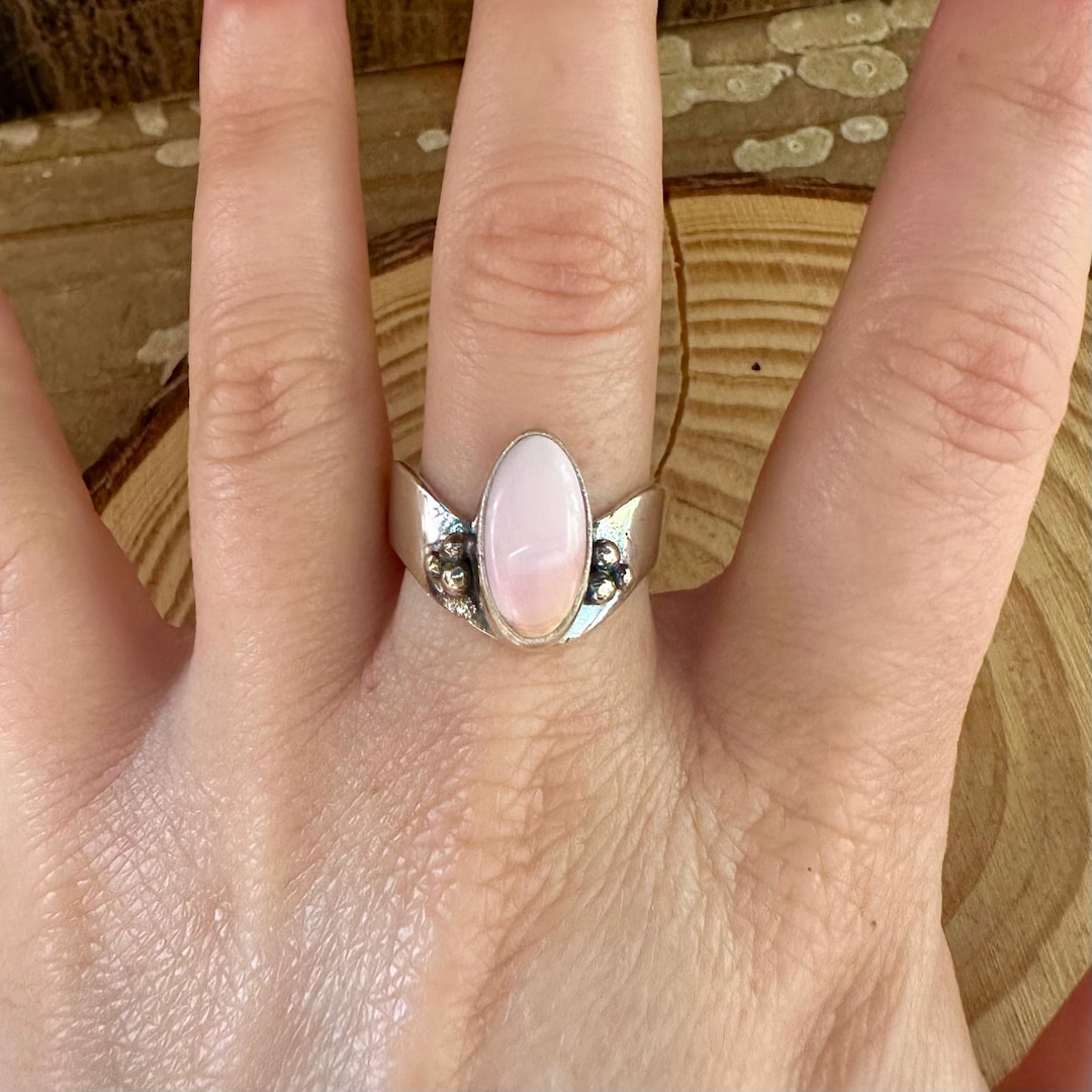 PINK DECO Conch Shell and Sterling Silver Ring | Art Deco Style ...