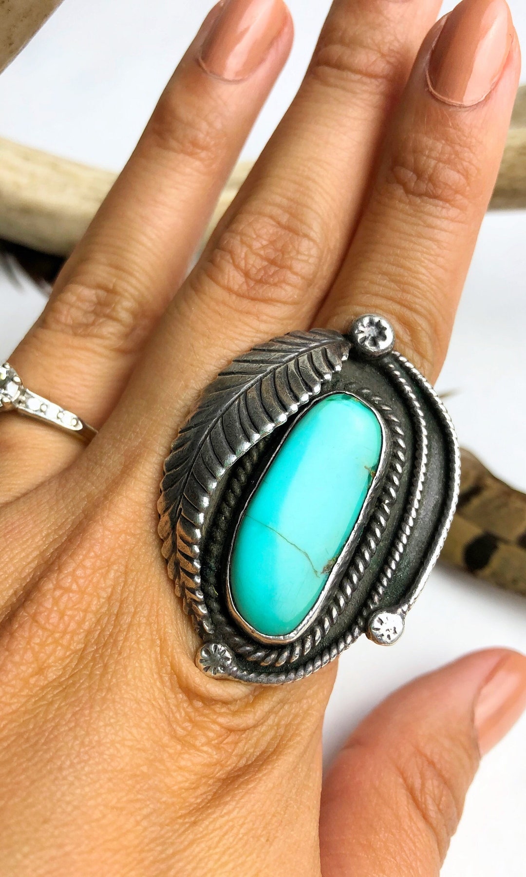 RING IT ON Vintage 70s Ring 1970s Turquoise and Sterling Feather Native ...