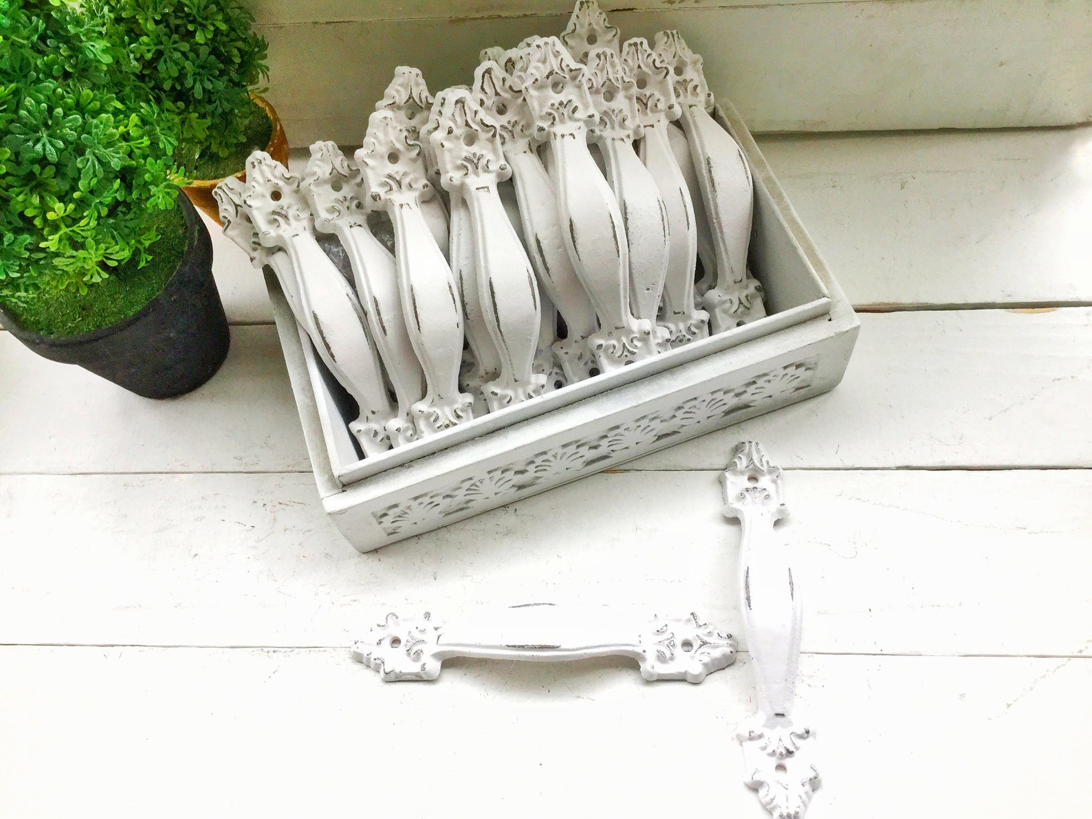 Cast Iron Pulls Shabby Chic Pulls Farmhouse Style Shabby - Etsy