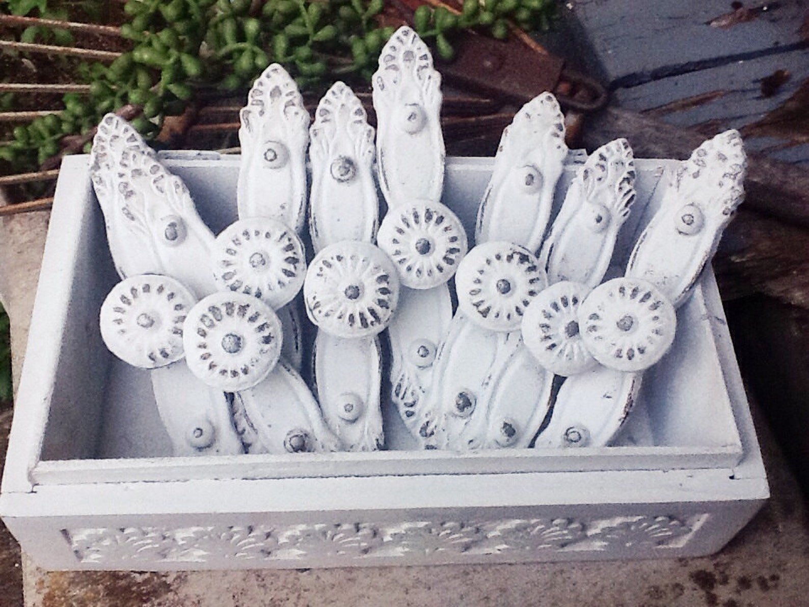 Distressed Shabby Chic White Cabinet Hardware Knobs Pulls-distressed ...