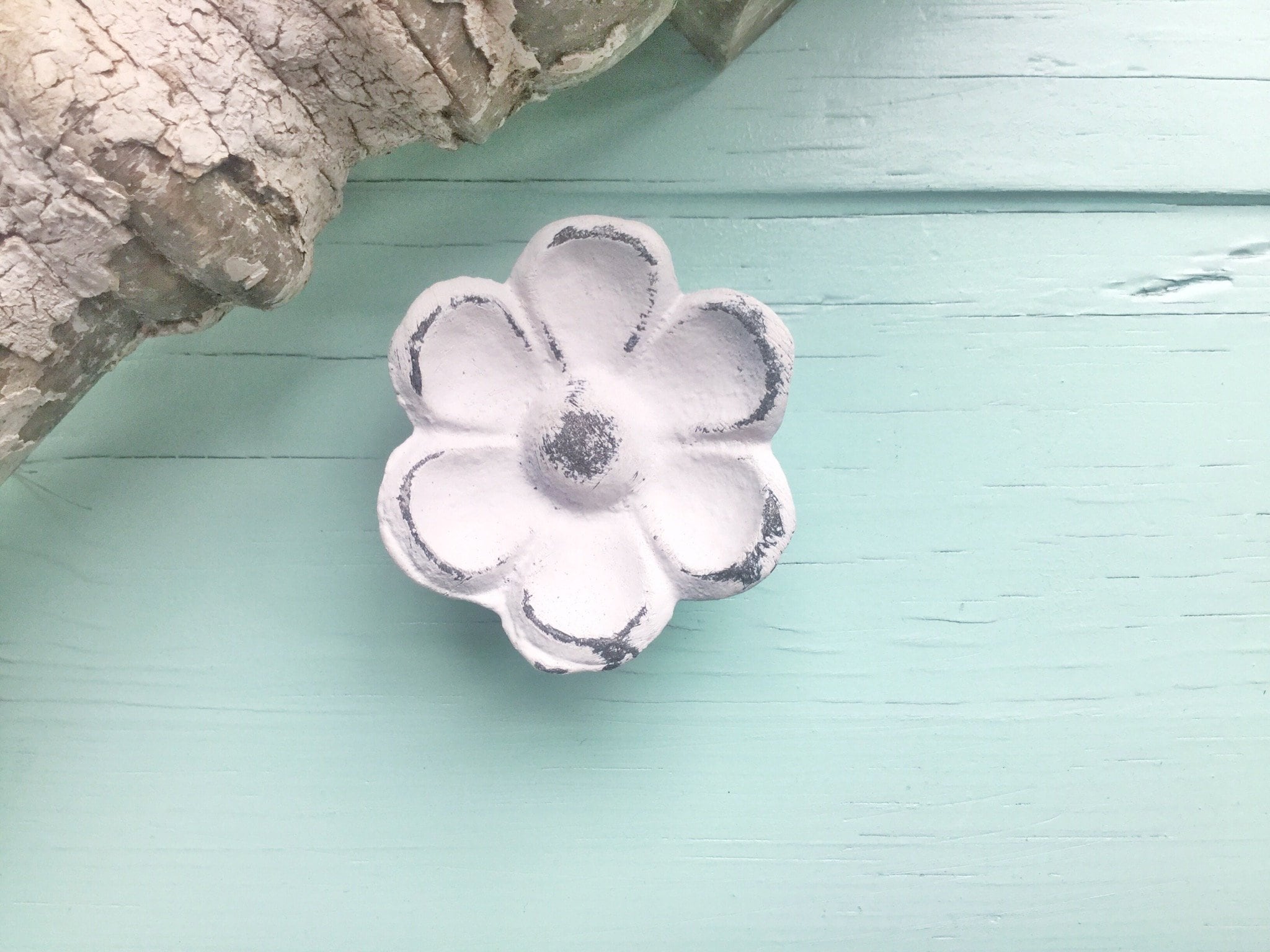 Floral Hardware , Floral Cast Iron and Metal Knobs , Cabinet Drawer ...