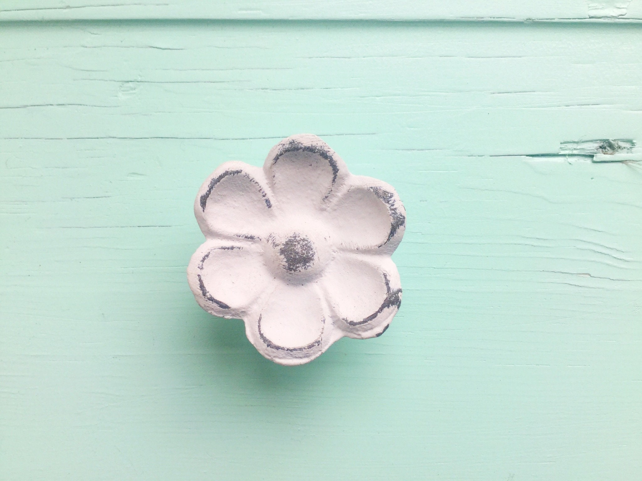 Floral Hardware , Floral Cast Iron and Metal Knobs , Cabinet Drawer ...