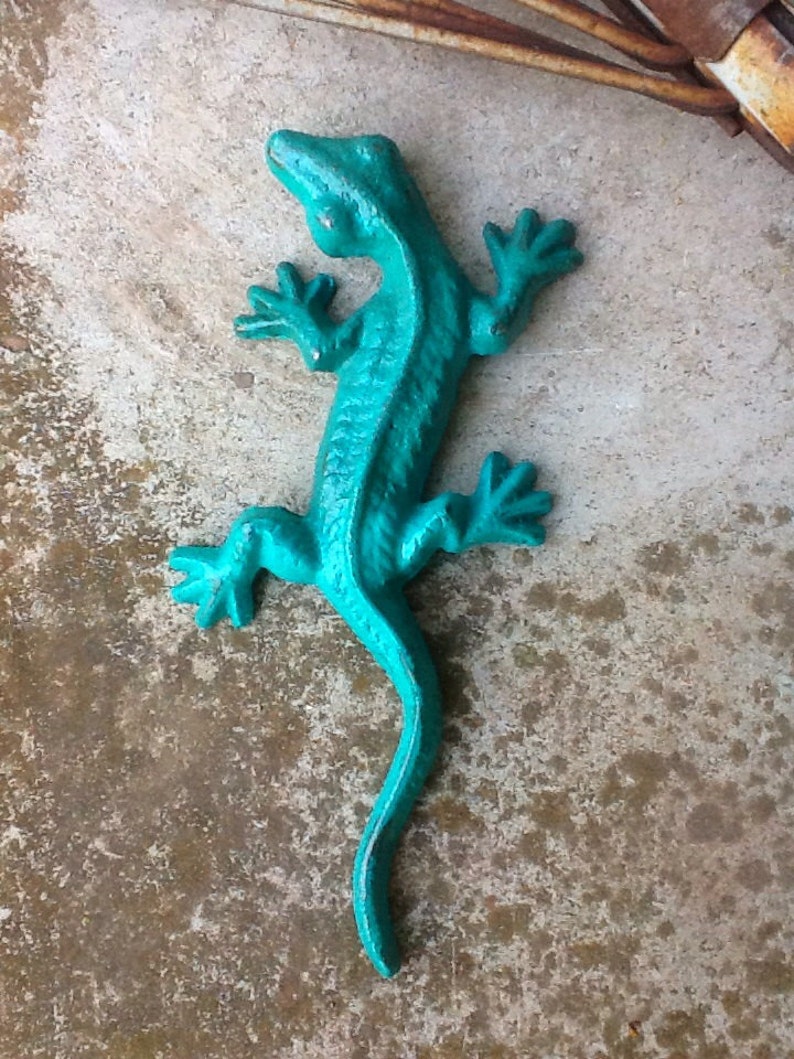 Cast Iron Rust Garden Gecko Lizard Figurine in Ocean Teal-gift - Etsy