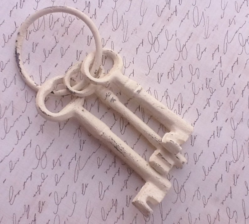 Shabby Chic Cream Skeleton Keys-home Decor-rustic cast - Etsy