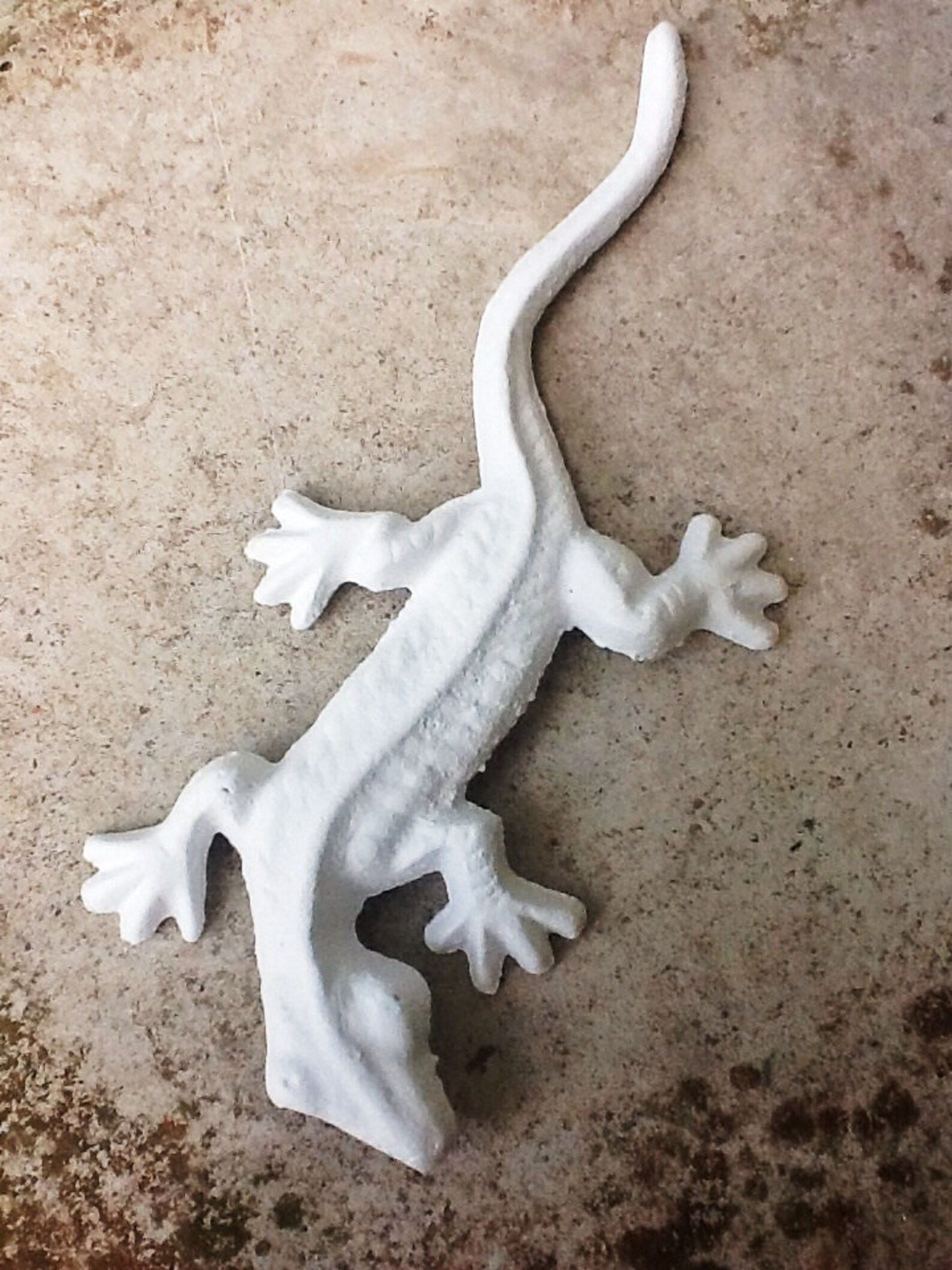 Cast Iron Rust Garden Gecko Lizard Figurine In WHITE-Gift For | Etsy