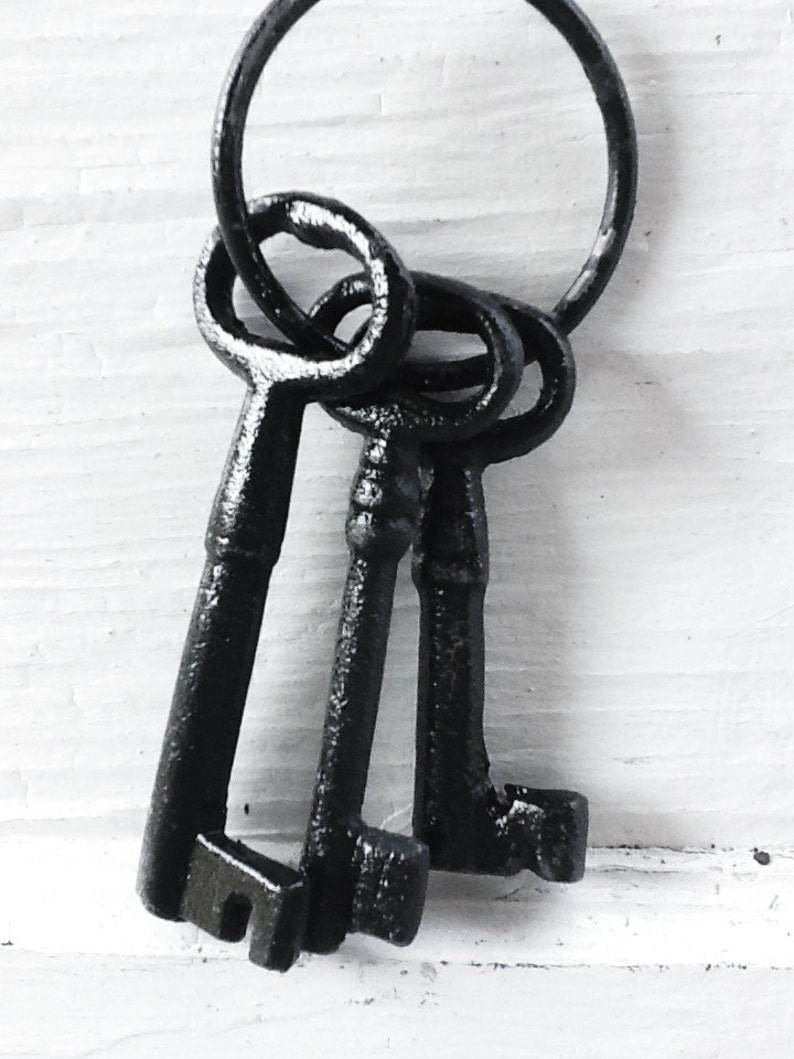 Ebony Black Skeleton Keys-home Decor-rustic cast - Etsy