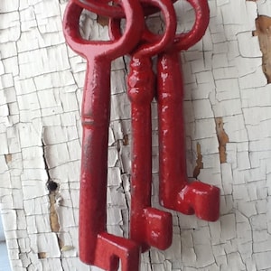 Country Red Vintage Shabby Chic -3 Cast Iron Skeleton Keys on Key Ring ...