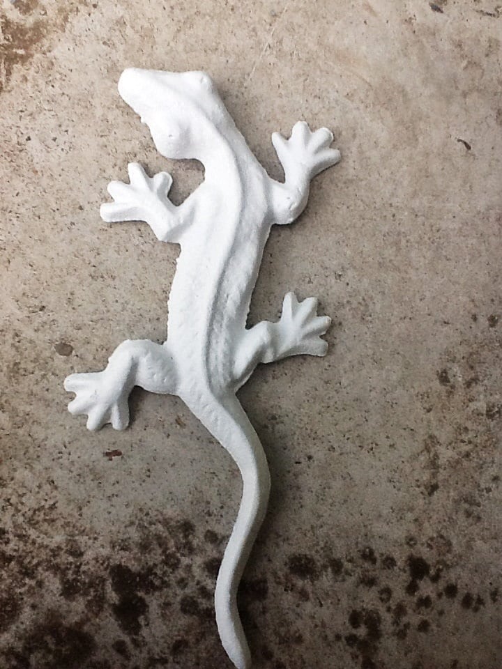 Cast Iron Rust Garden Gecko Lizard Figurine In WHITE-Gift For | Etsy