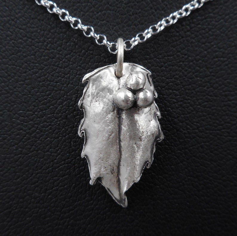 Holly Leaf Christmas Jewelry- Festive Fine Silver Pendant- Plant Parent ...