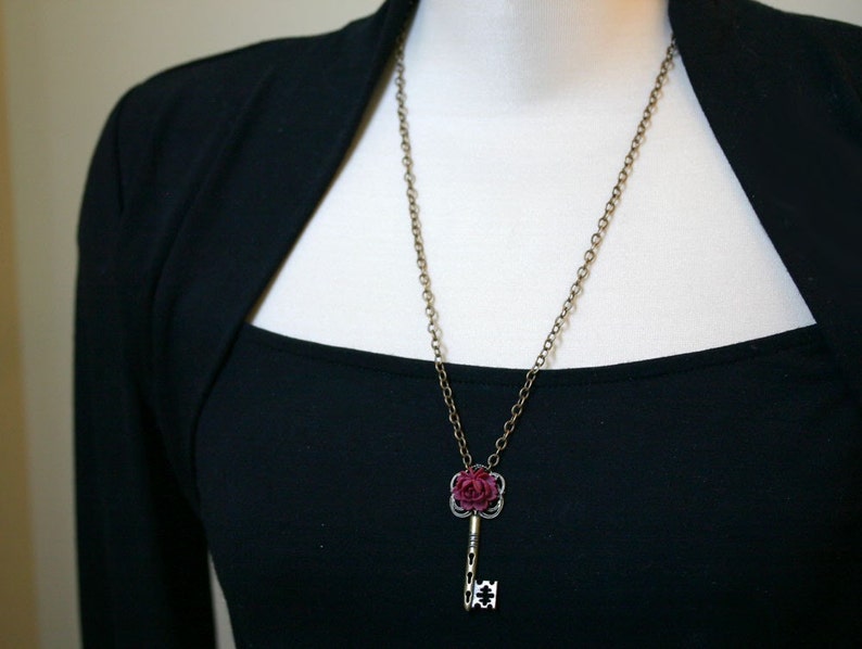 Red Rose Antique Brass Skeleton Key Necklace | Etsy