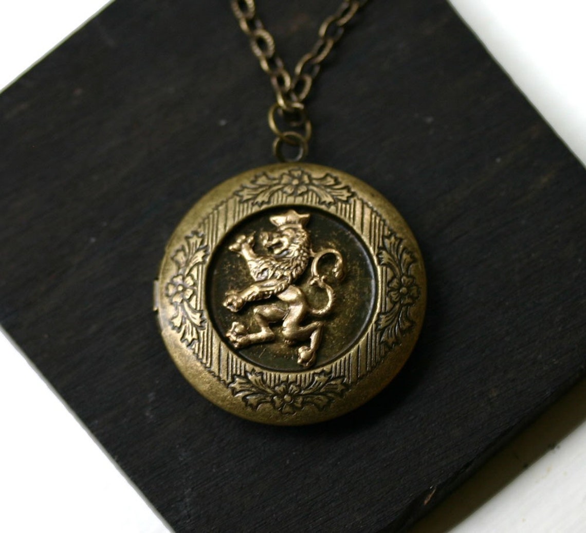Scottish Rampant Lion Locket Game of Thrones - Etsy