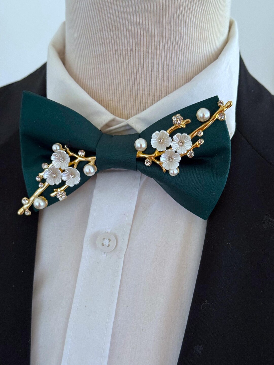 Unique Emerald Forest Green Silk Satin Mens Tuxedo Bow Tie Dark Green ...