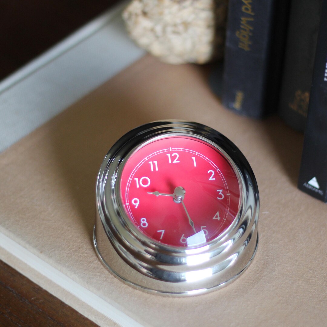 Vintage Style Magnified Glass Dome Desk Clock Paperweight Retro 1940's ...