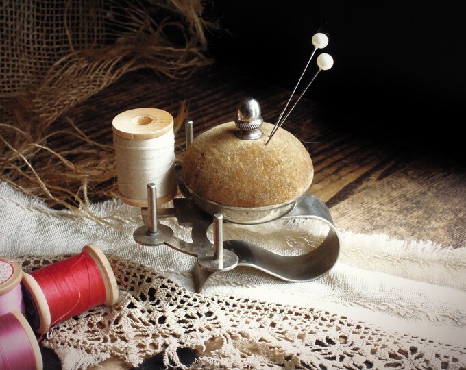 Antique Victorian the Louise Economy Spool Holder Pincushion / Spring ...