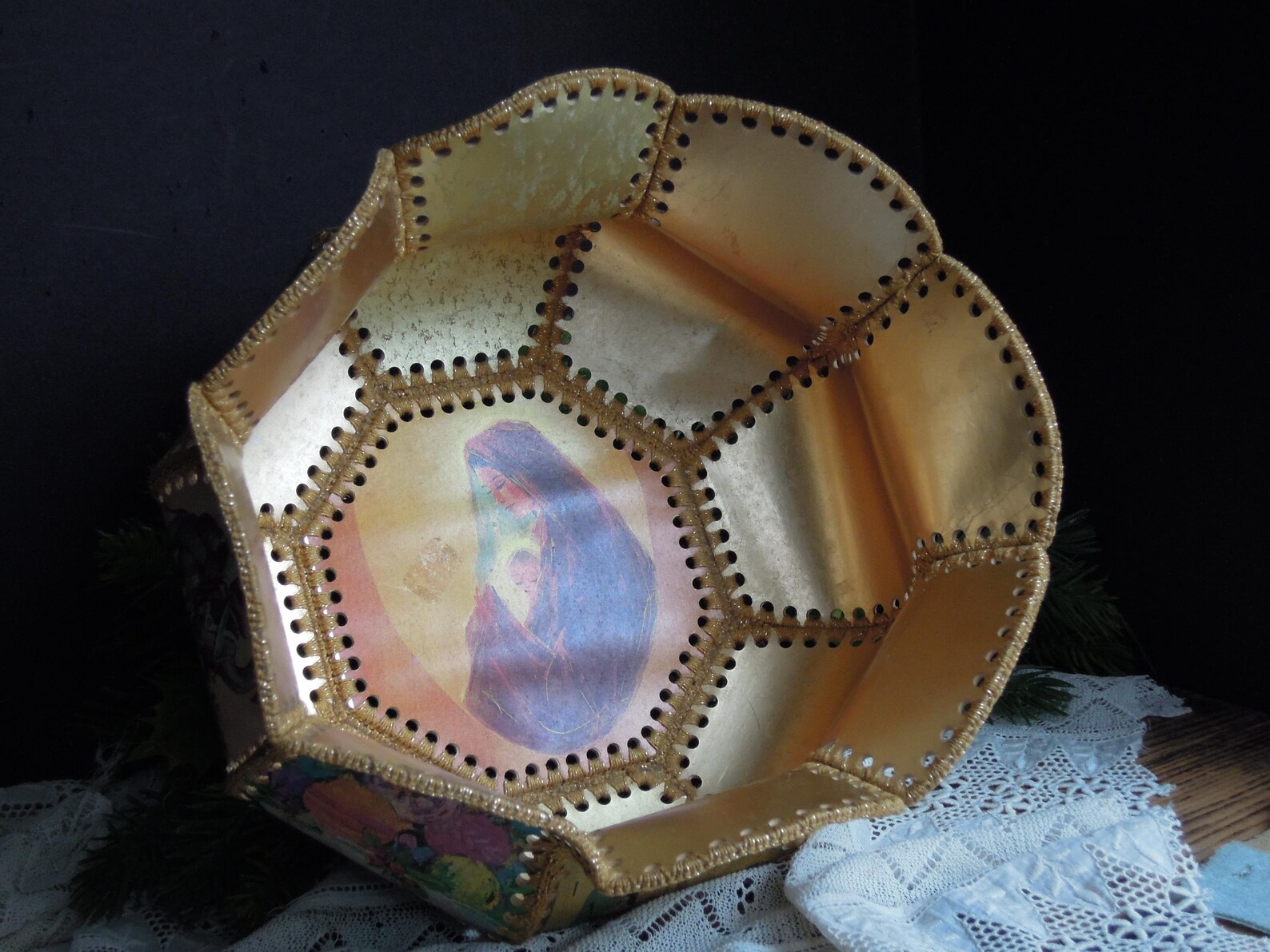 Vintage Christmas Card Basket / Hand Crafted Christmas Basket / Vintage ...