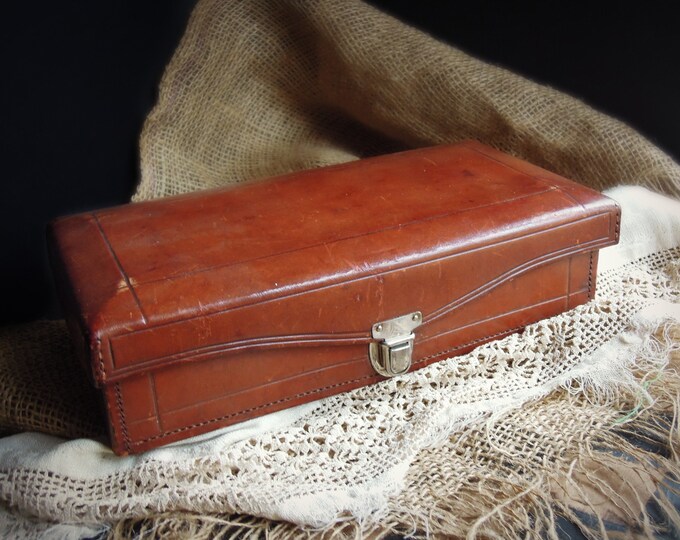 Vintage Leather Box / Vintage Hamley Kit Leather Box Western Saddle Leather / Stitching Details ...