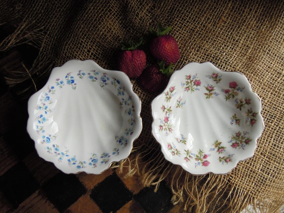 Two Porcelain Dishes Vintage Royal Albert Shell Shaped Shallow - Etsy