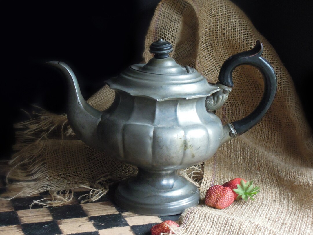 Vintage Pewter Teapot / Tea Kettle / Hot Water / Hot Chocolate Coffee ...
