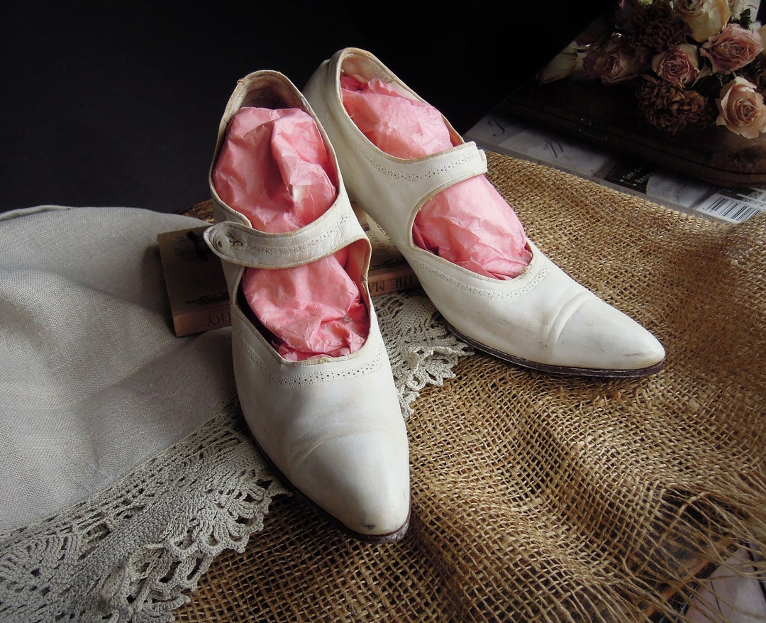 Antique Wedding Button Shoes Victorian Wedding Shoes / Leather Mary ...