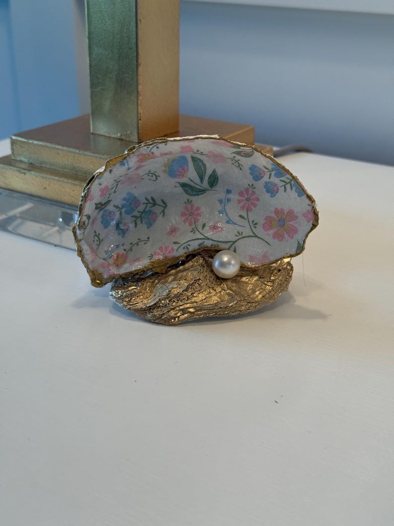 Decoupaged Seashell Decor: Coastal Home Accent With Pearl - Etsy