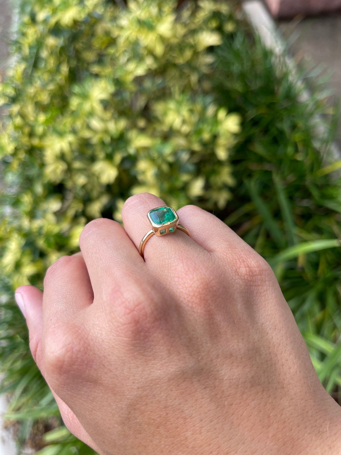 2.65cts Bezel Set Emerald Solitaire Ring 18K Solitaire | Etsy