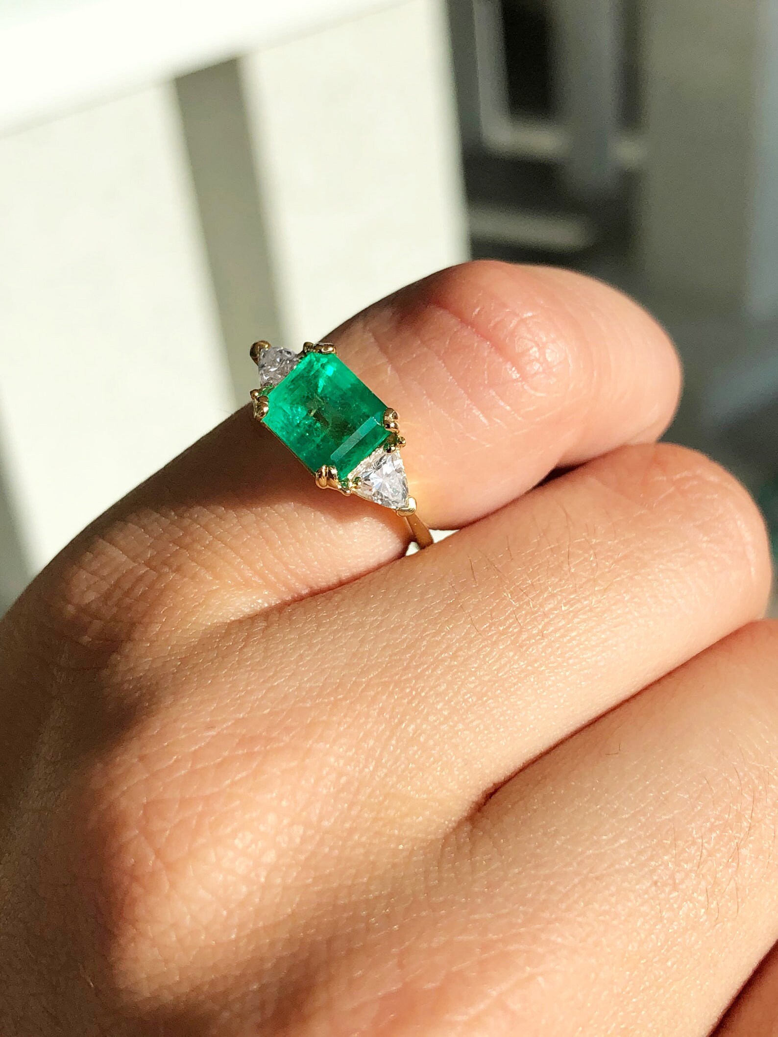 2.50tcw Three Stone Emerald & Diamond Shield Cut Ring18k - Etsy