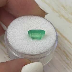 2.62 Carat 9.5x8 Glowy Yellowish Green Natural Loose Colombian Emerald ...