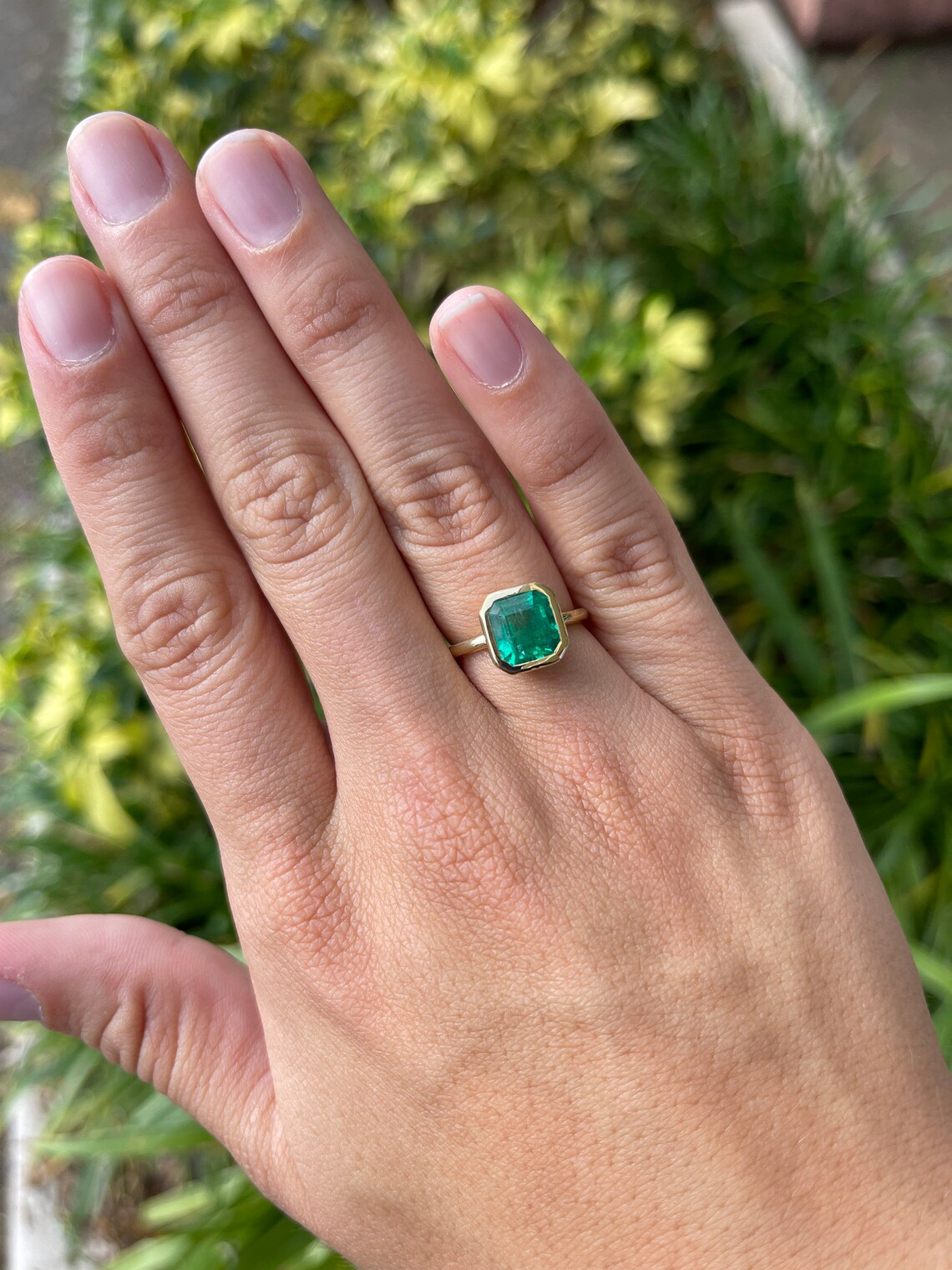 2.65cts Bezel Set Emerald Solitaire Ring 18K Solitaire | Etsy
