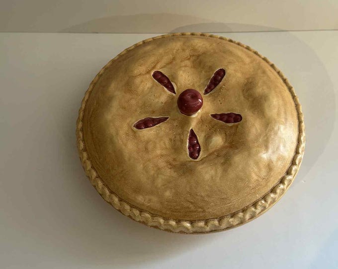 Vintage Ceramic Pie Keeper, Cherry Pie / Vintage Ceramic Pie Keeper ...