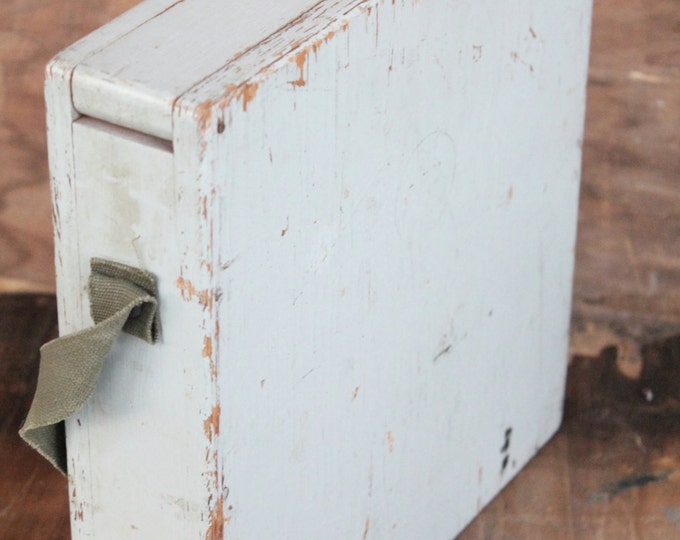 Antique WW I Wooden Box With Strap - Etsy