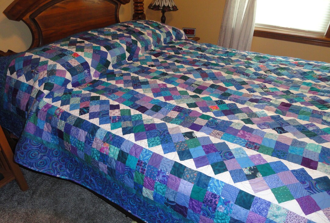 Columns of Squares Ocean Blues Turquoises and Lavenders Queen Size ...