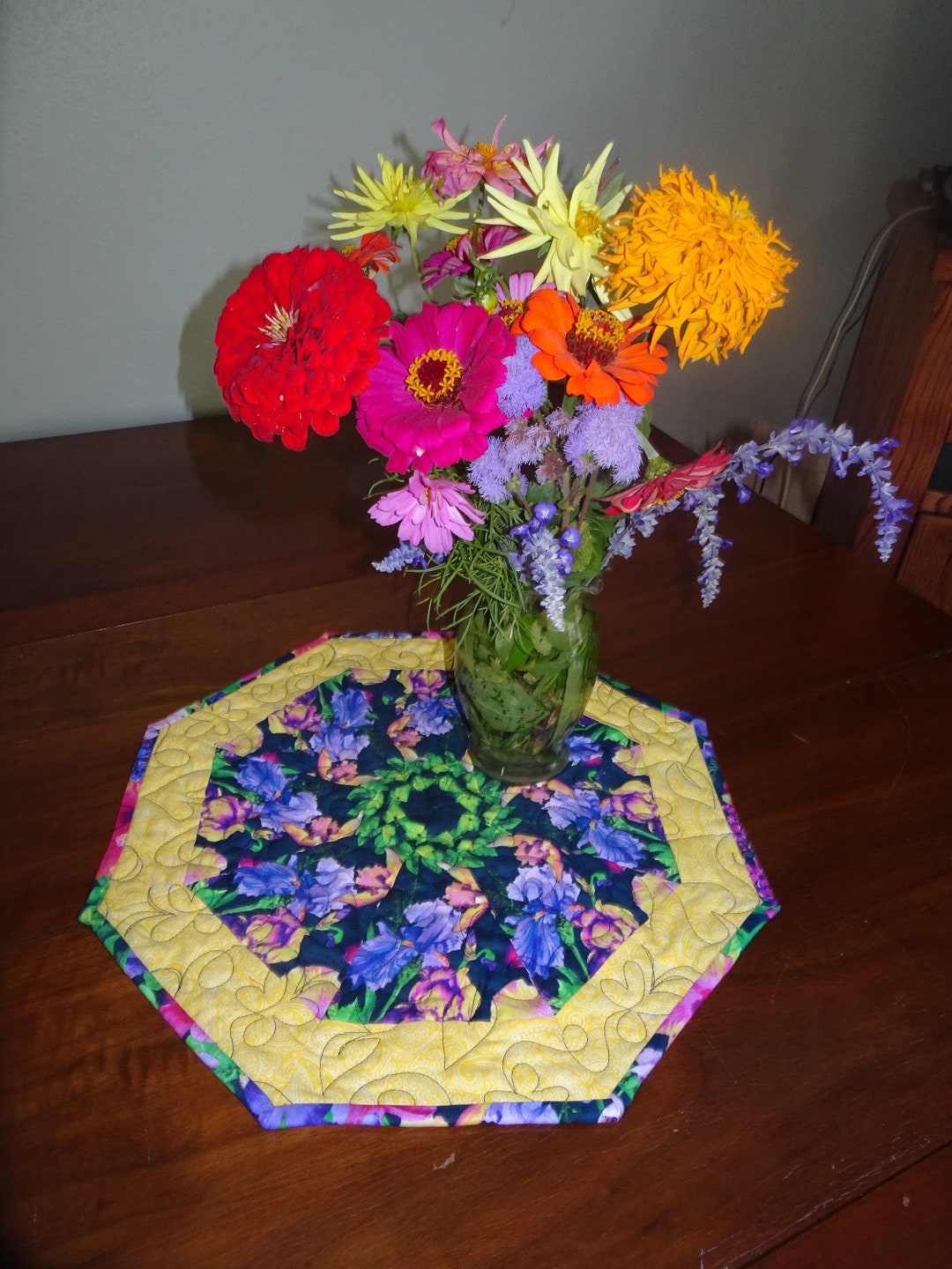 Hummingbird Heaven Floral Wedges With Yellow Paisley Border Octagon ...
