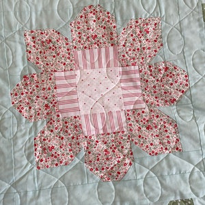Edelweiss, a Thimble Blossoms Quilt - Etsy