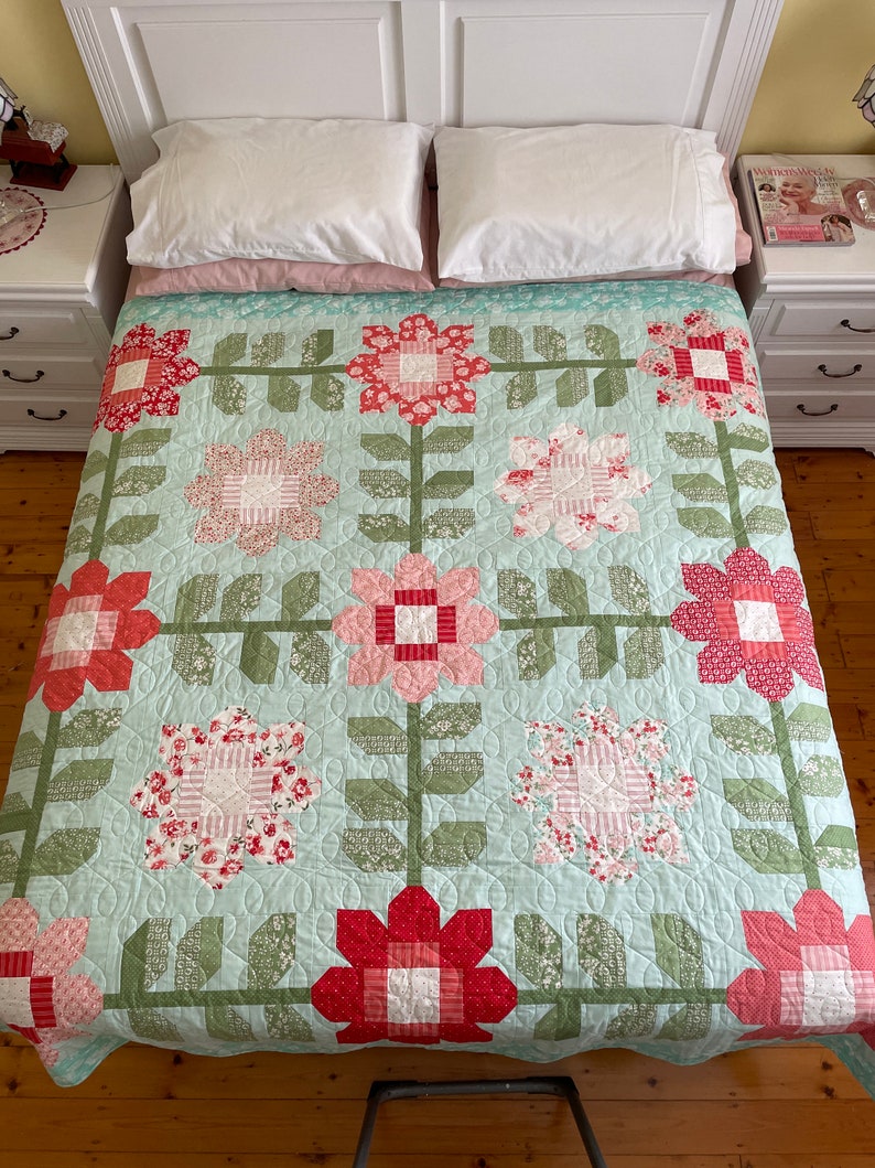 Edelweiss, a Thimble Blossoms Quilt - Etsy