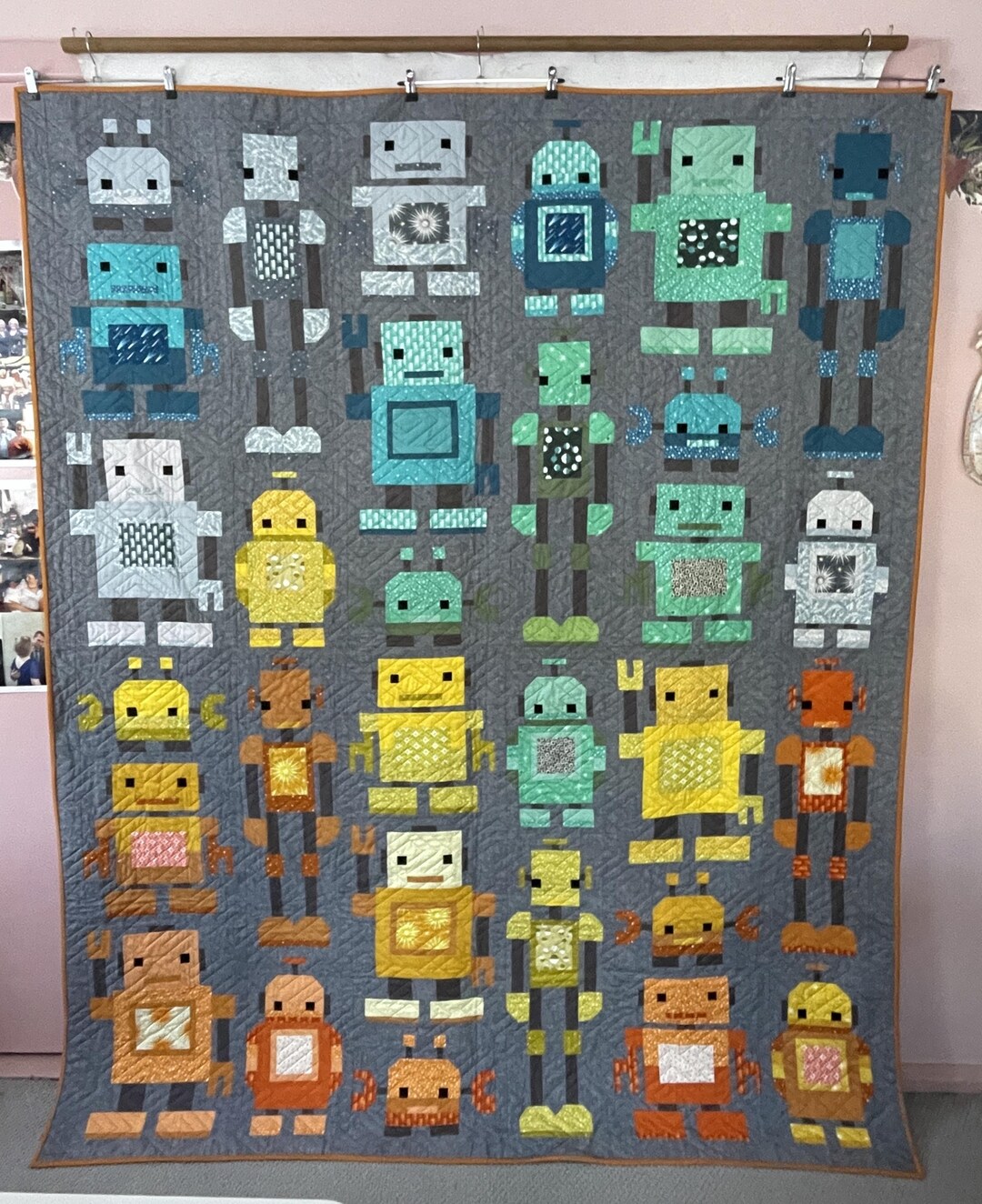Robots, a Large Elizabeth Hartman Quilt - Etsy