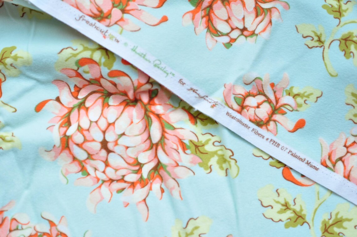 Freshcut Heather Bailey Painted Mums Print FLANNEL 1.5 Yards EXTREMELY ...