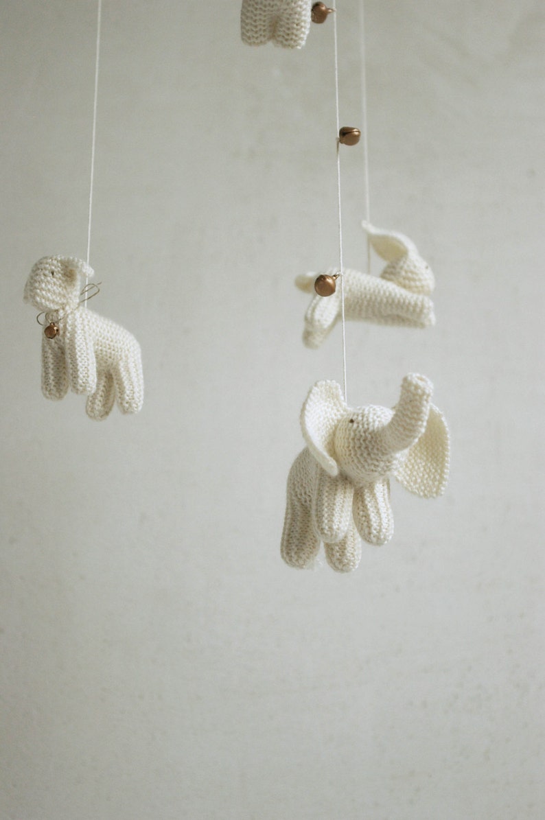 Baby mobile / WHITE ANIMALS baby mobile mobile / knitted | Etsy