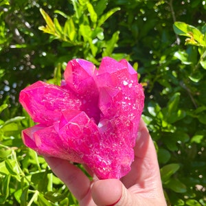 ANGEL AURA Crystal Quartz Cluster Hot Pink Platinum Coated NATURAL ...