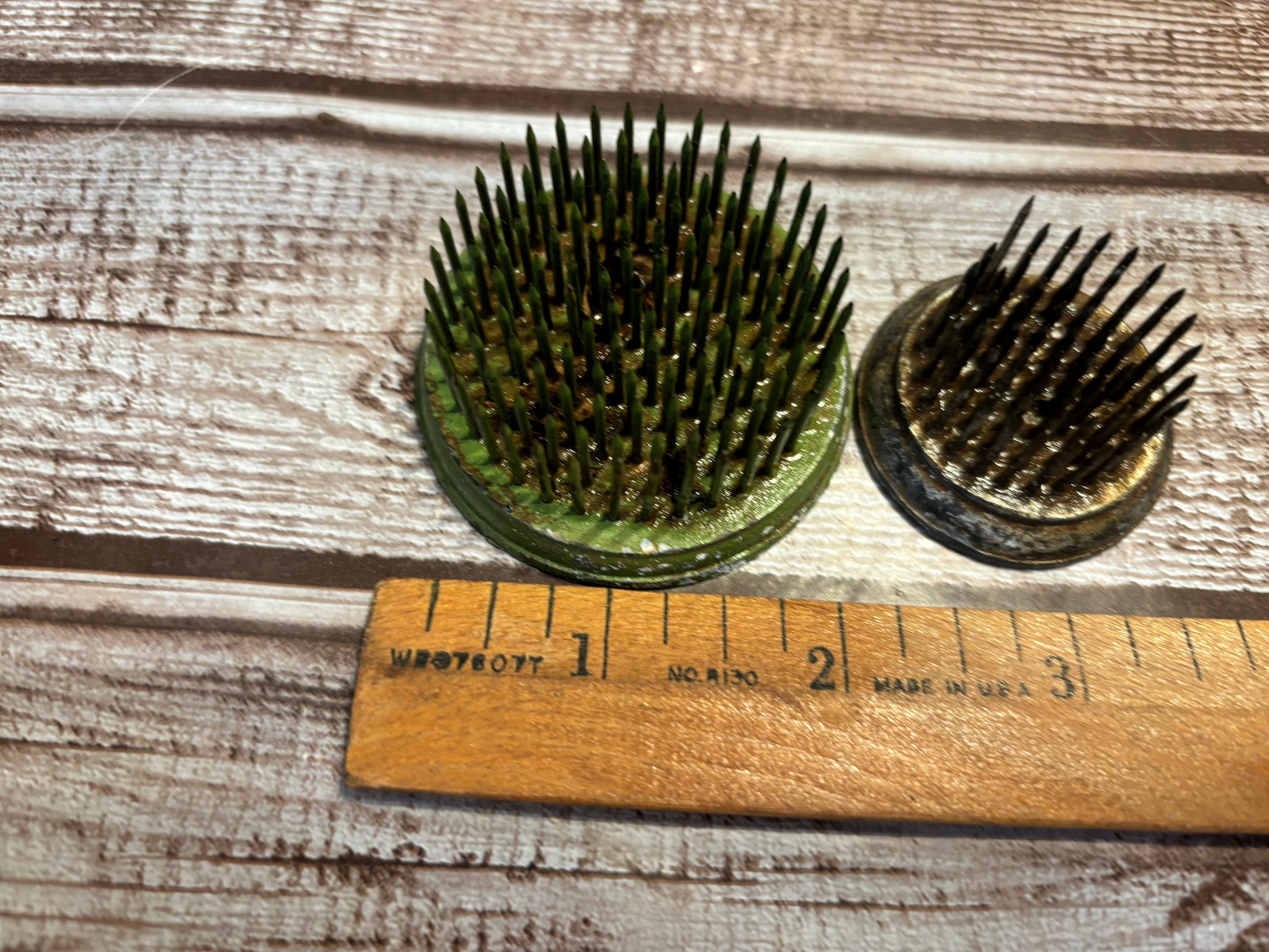 Vintage Flower Frogs 2 Pin Holder Cast Iron/metal Pins Green - Etsy
