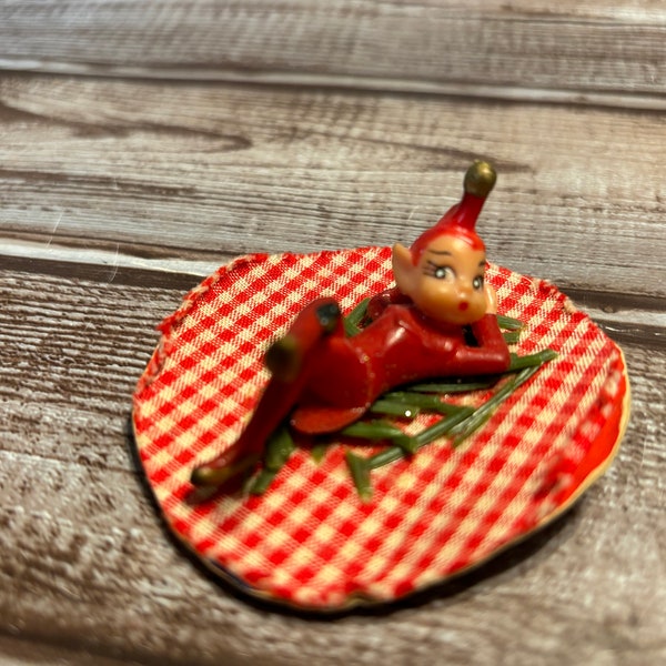Plastic Elf - Etsy