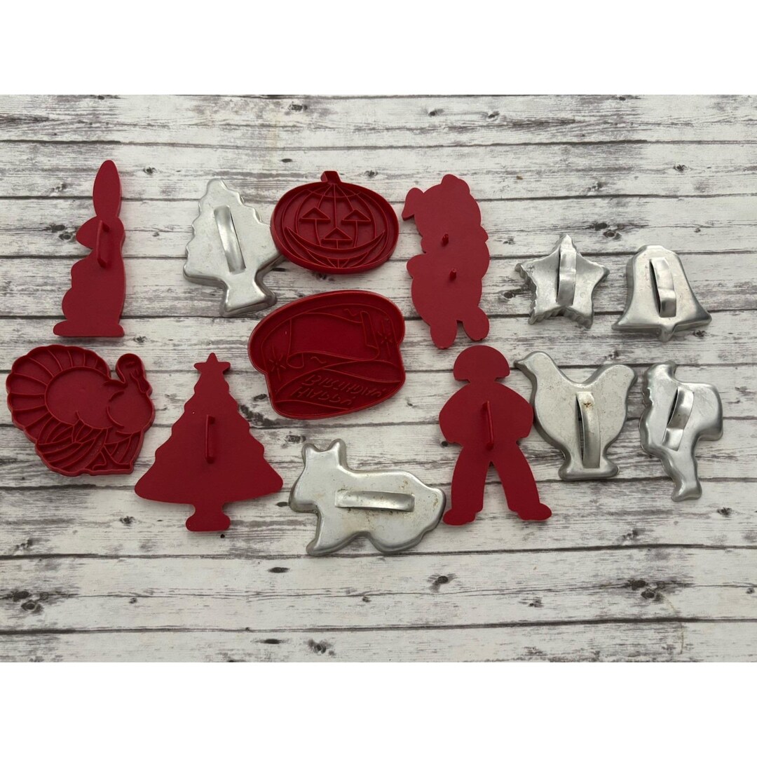 Vintage 13 Tupperware Red Plastic Aluminum Holiday Cookie Cutters 1970s ...
