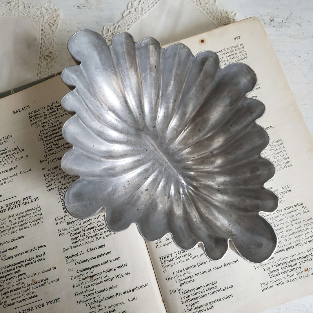 Fluted Aluminum Jelly Mold , Vintage Pudding Mold , Vintage Kitchenalia ...