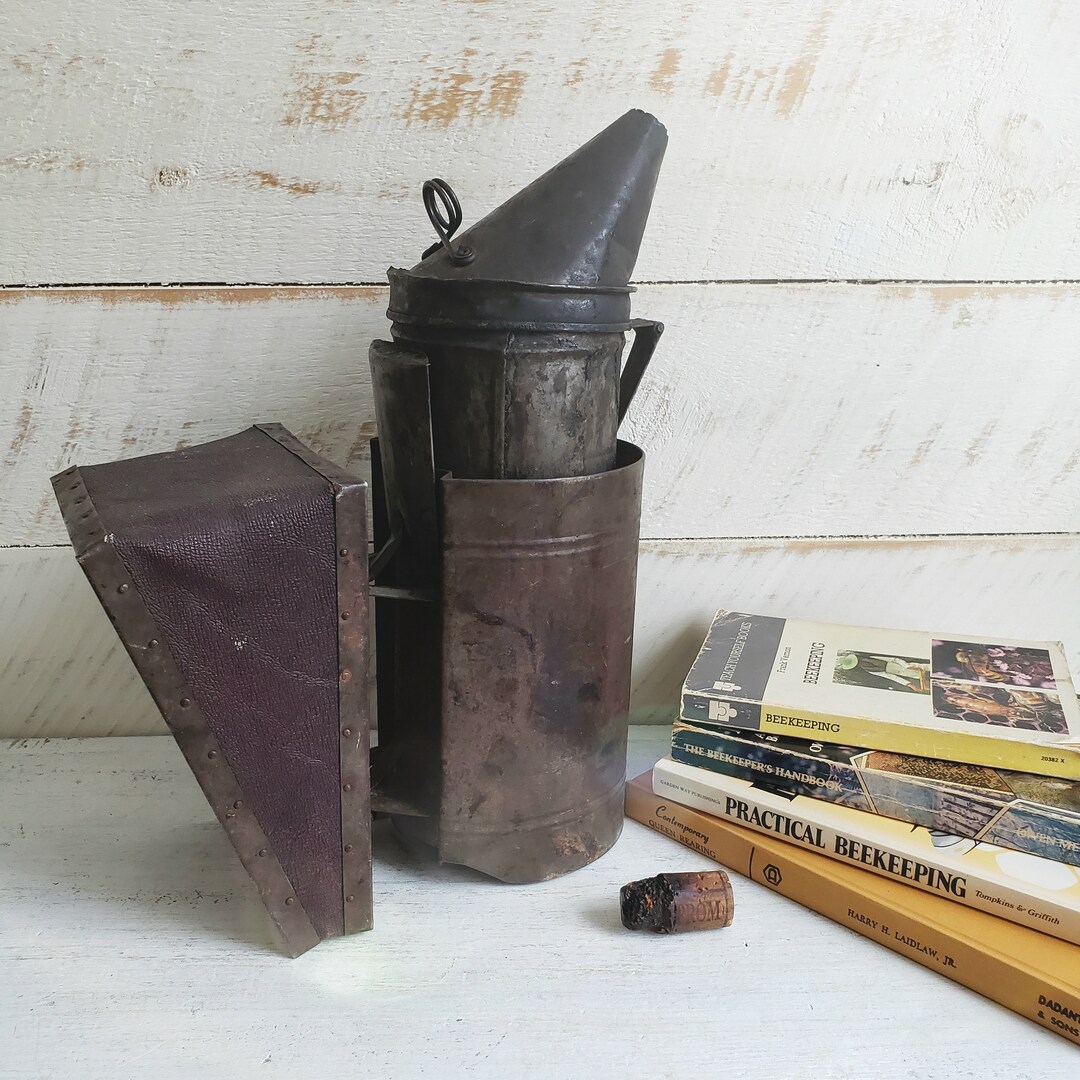 Woodmans Famous Bee-ware Bee Smoker , Antique Woodman Bingham Bee ...