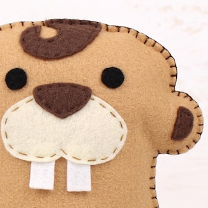 Beaver Sewing Pattern, Hand Sewing Felt Canadian Beaver Plush Toy ...