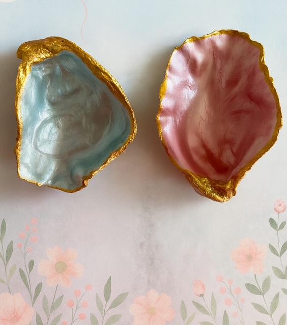 Handcrafted Oyster & Scallop Shell Favors: Coastal Wedding Decor - Etsy