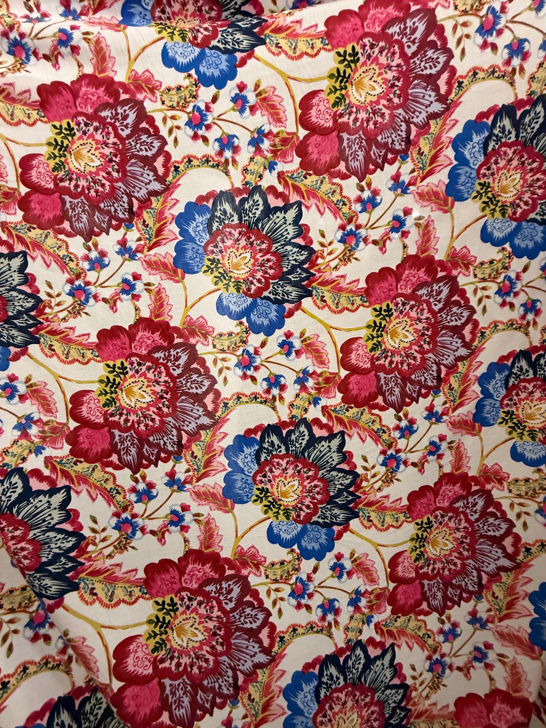 Floral Rayon Challis Fabric: Lightweight Woven, 58